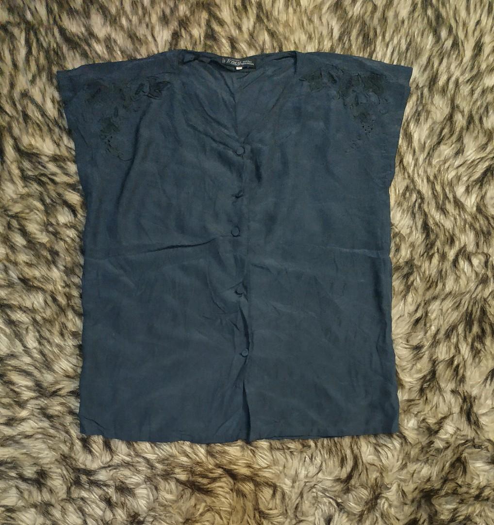 Tracy Paris Design, Fesyen Wanita, Pakaian Wanita, Atasan di Carousell