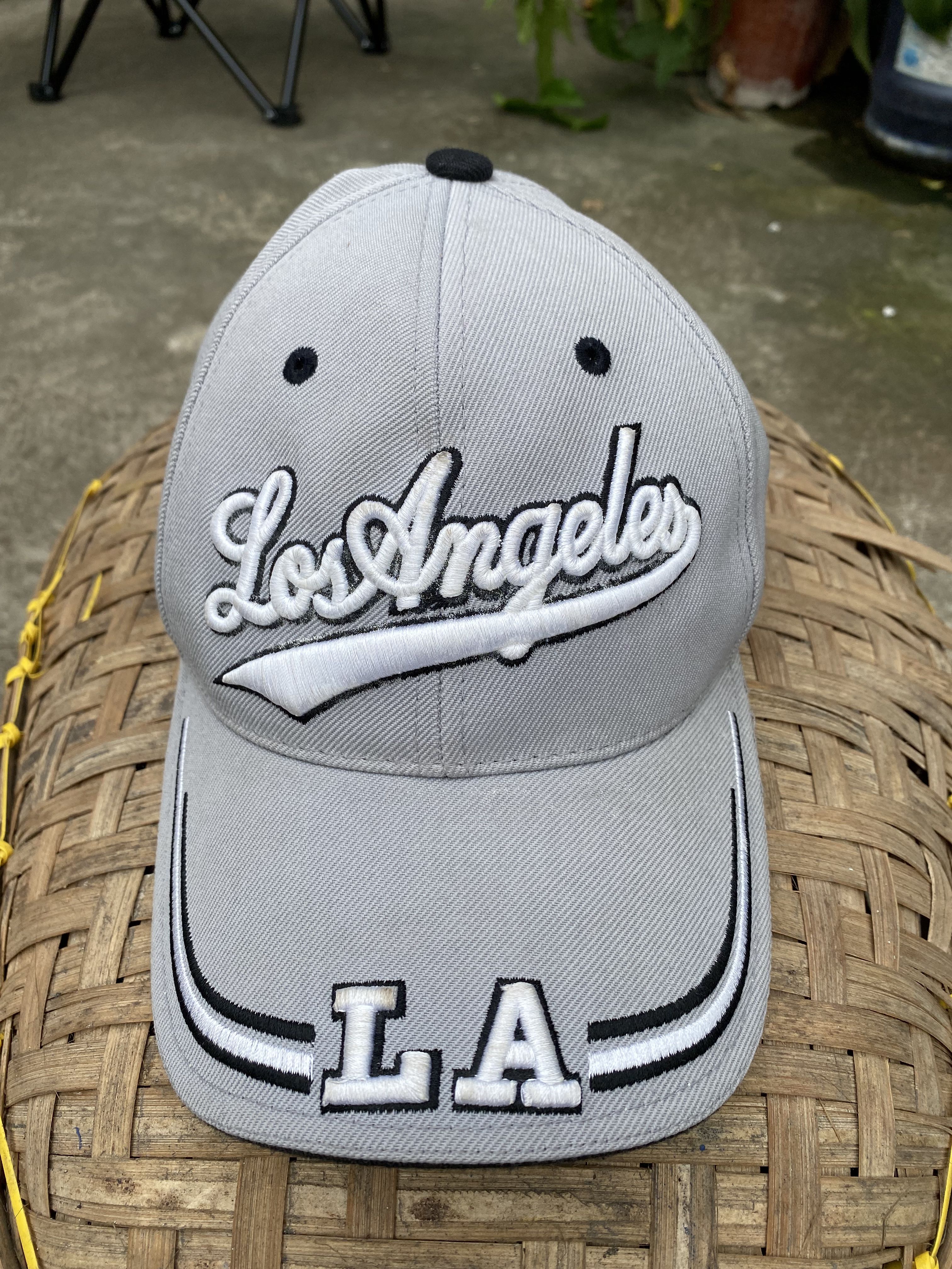 Vintage Los Angeles Cap, Men's Fashion, Watches & Accessories, Caps ...
