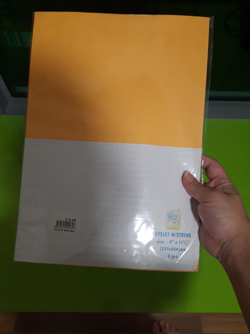 A packet of envelope with with string for gifting. PLS SEE PHOTO FOR ...