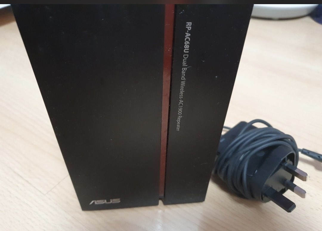ASUS RP-AC68U Wireless AC1900 Repeater with USB 3.0 and 5 Gigabit ...