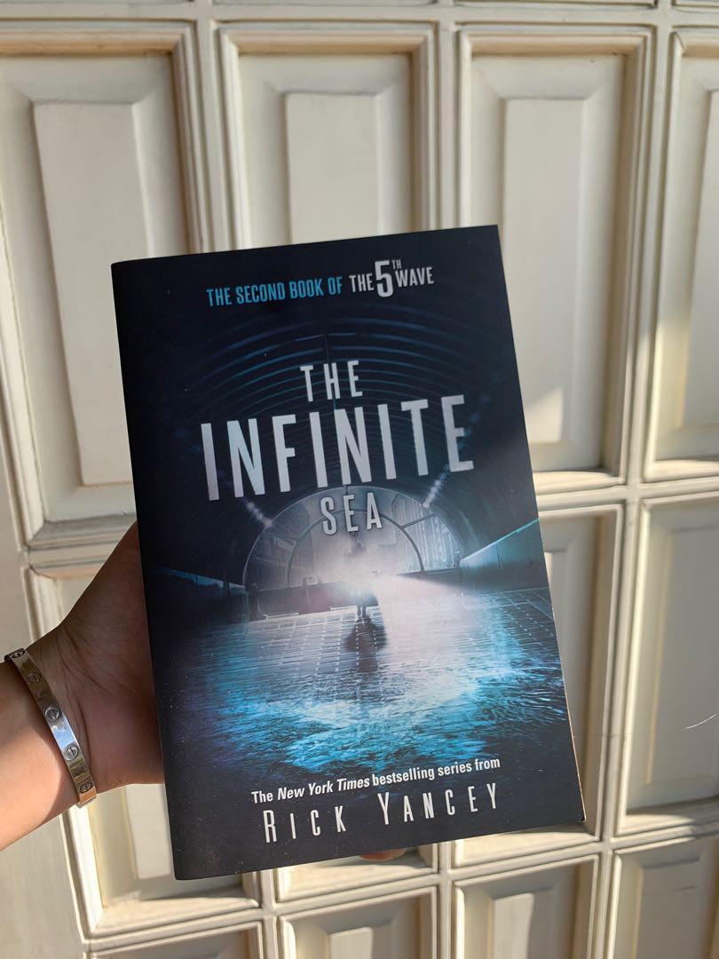 BOOKS: The Infinite Sea | The 5th Wave book 2 |Rick Yancey, Hobbies ...