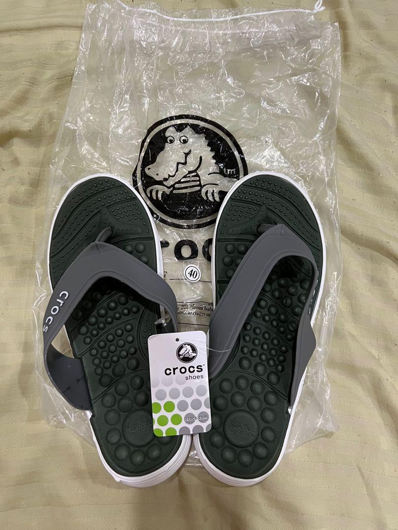 CROCS Slippers, Men's Fashion, Footwear, Slippers & Slides on Carousell