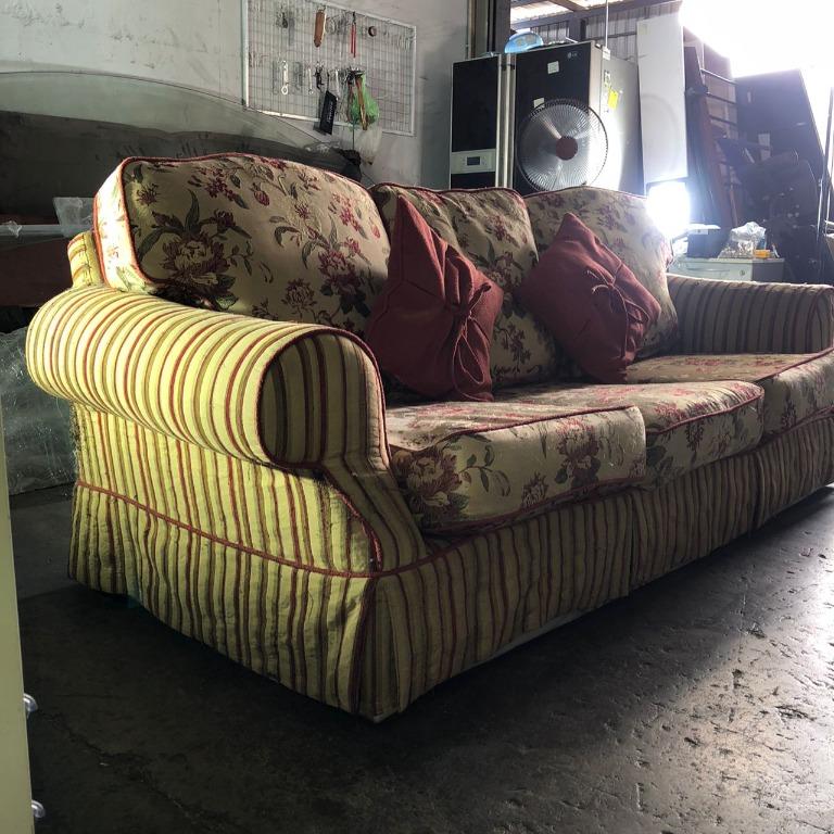 FELLA DESIGN 3 Seater Fabric Sofa / FELLA DESIGN Sofa Fabrik 3 Tempat ...
