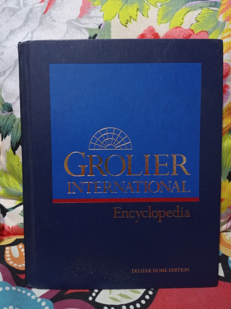 Grolier International Encyclopedia, Hobbies & Toys, Books & Magazines ...