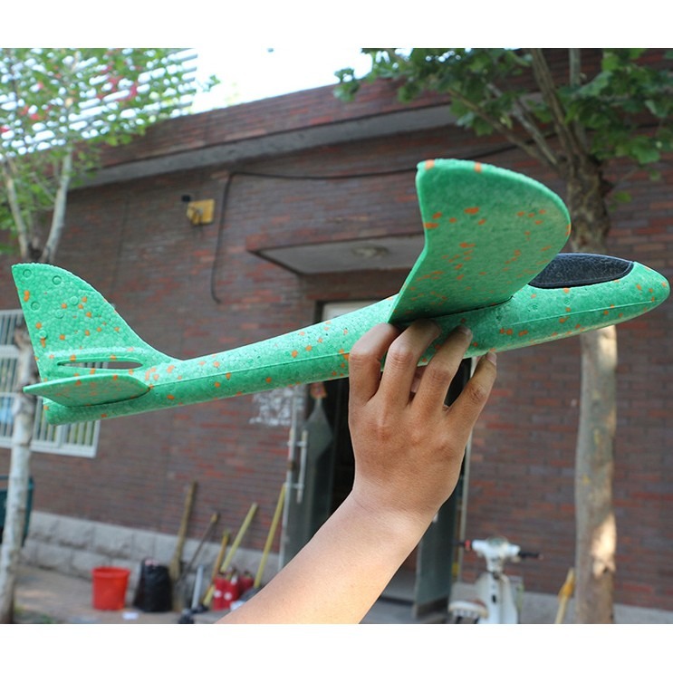 Hand Throwing Airplane, Hobbies & Toys, Toys & Games on Carousell