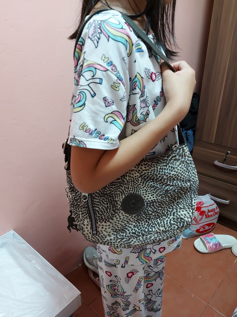 Kipling hobo bag, Women's Fashion, Bags & Wallets, Shoulder Bags on ...