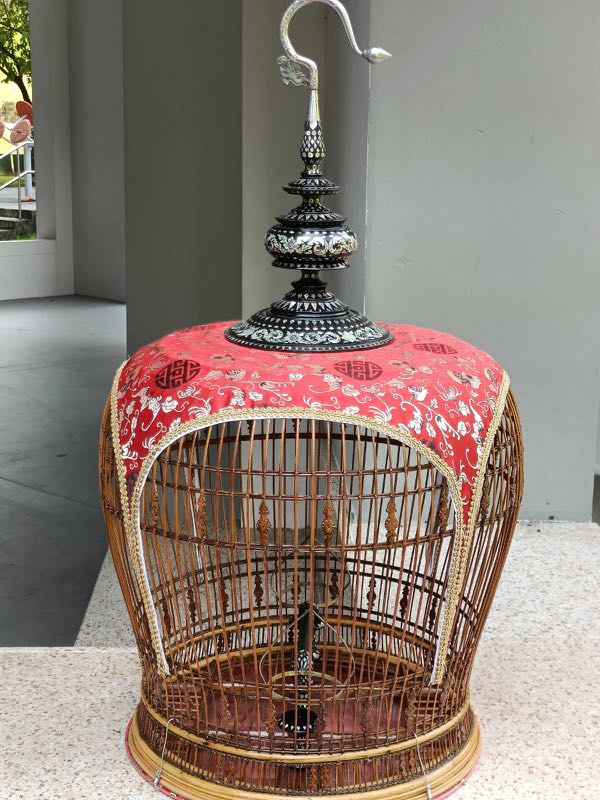 Merbok Bird Cage, Pet Supplies, Homes & Other Pet Accessories on Carousell