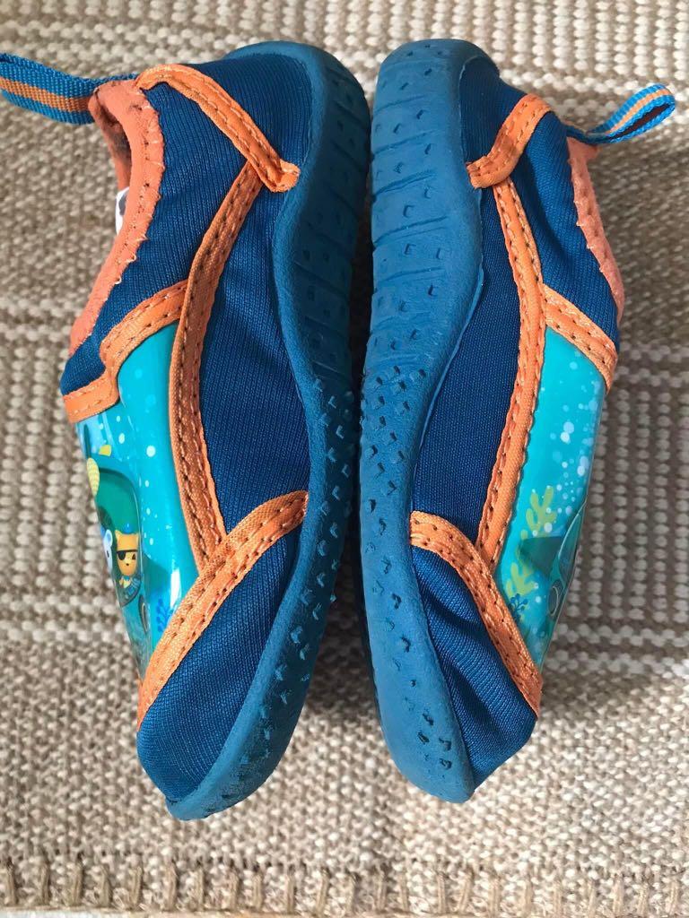 Octonauts Water Shoes, Babies & Kids, Babies & Kids Fashion on Carousell