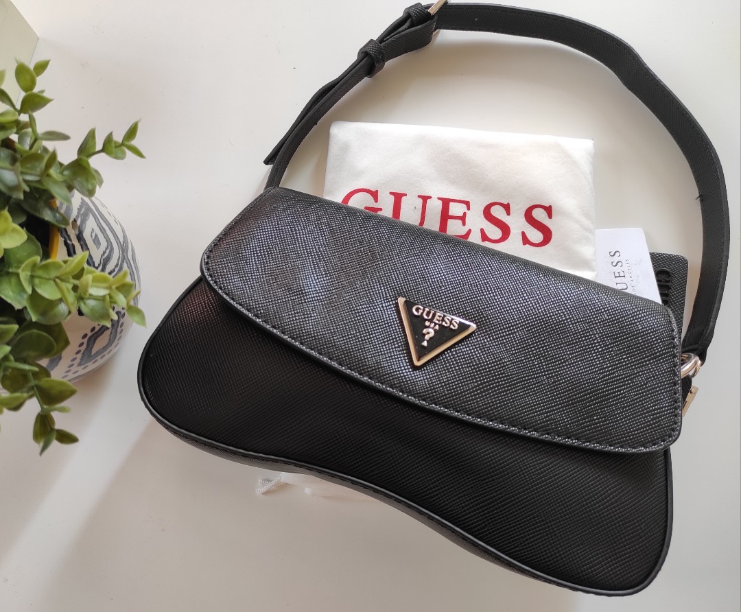 Original Guess Bag, Women's Fashion, Bags & Wallets, Shoulder Bags on ...