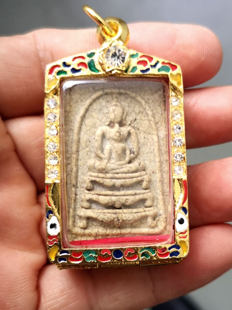 Phra Somdej BE 2411 Wat Rakang, Hobbies & Toys, Memorabilia ...