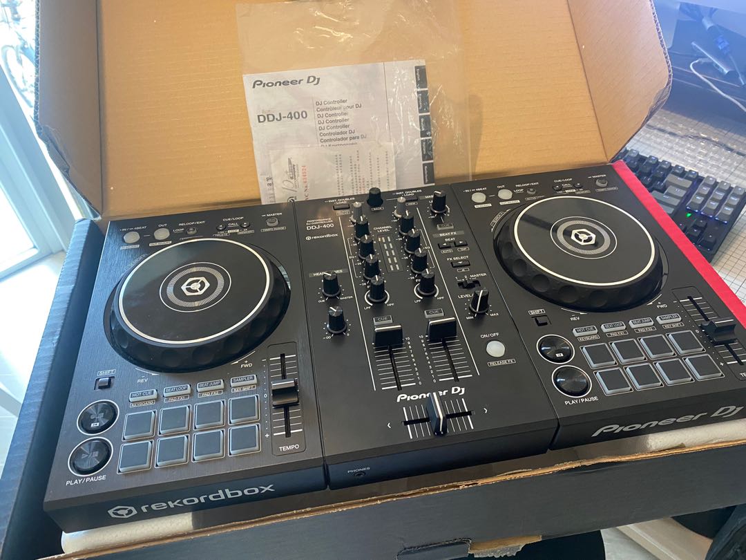 Pioneer DDJ-400 with box and papers, 音響器材, 其他音響配件及設備 - Carousell