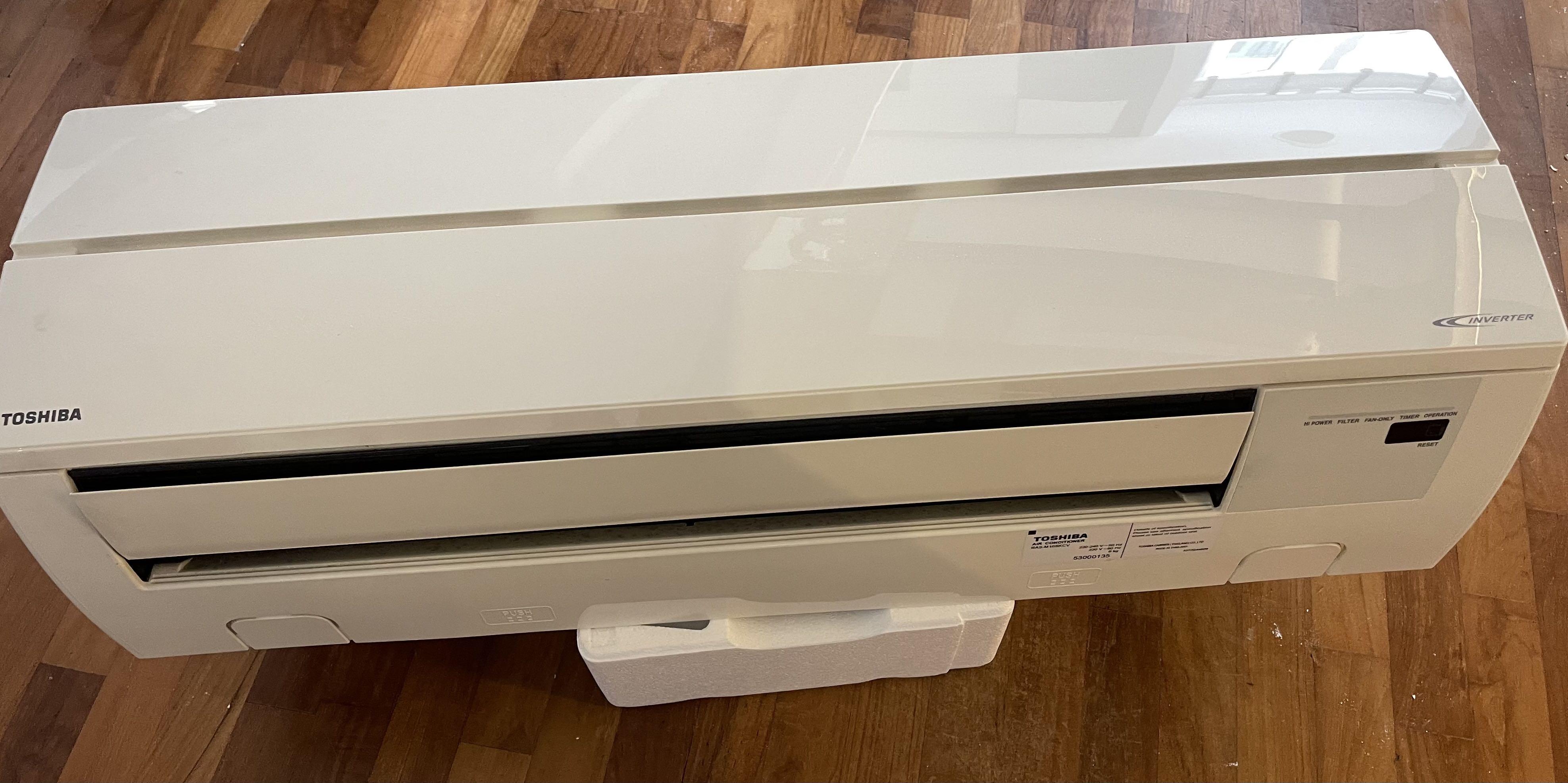 Toshiba aircon FCU (indoor unit only), TV & Home Appliances, Air ...