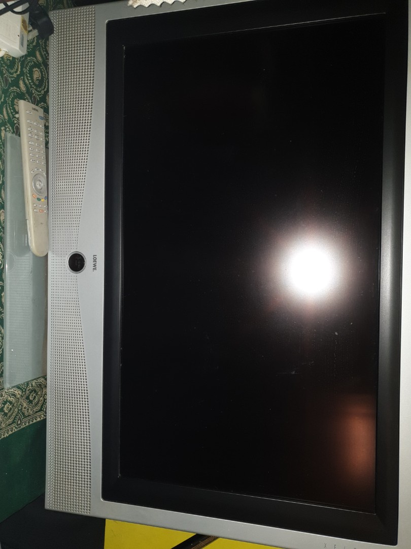 Loewe xelos 32inch Lcd tv collectors item, TV & Home Appliances, TV ...