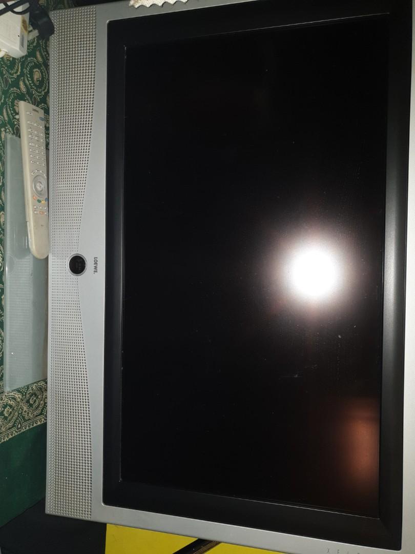 Loewe xelos 32inch Lcd tv collectors item, TV & Home Appliances, TV ...