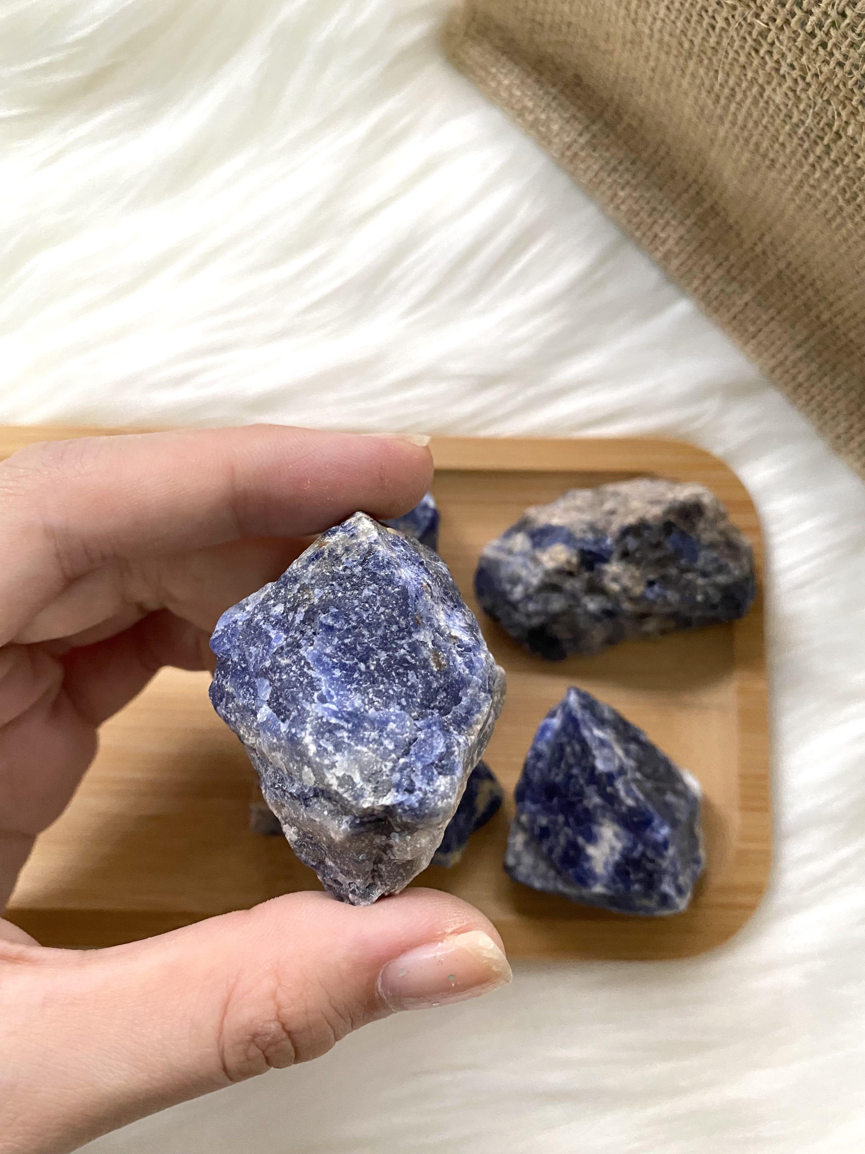 SG READY STOCK Sodalite Raw Chunk, Women's Fashion, Jewelry ...
