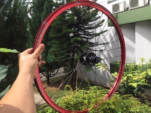 Atomlab 26" SL Superlite Rims & Pimplite Hubs, Sports Equipment ...