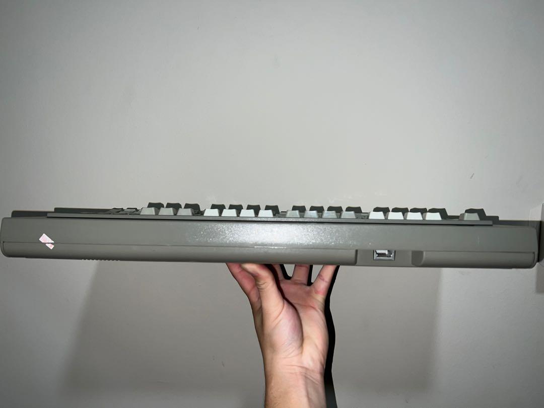 Industrial Grey IBM Model M 1390653 12/12/94 Black Oval Badge Bolt ...