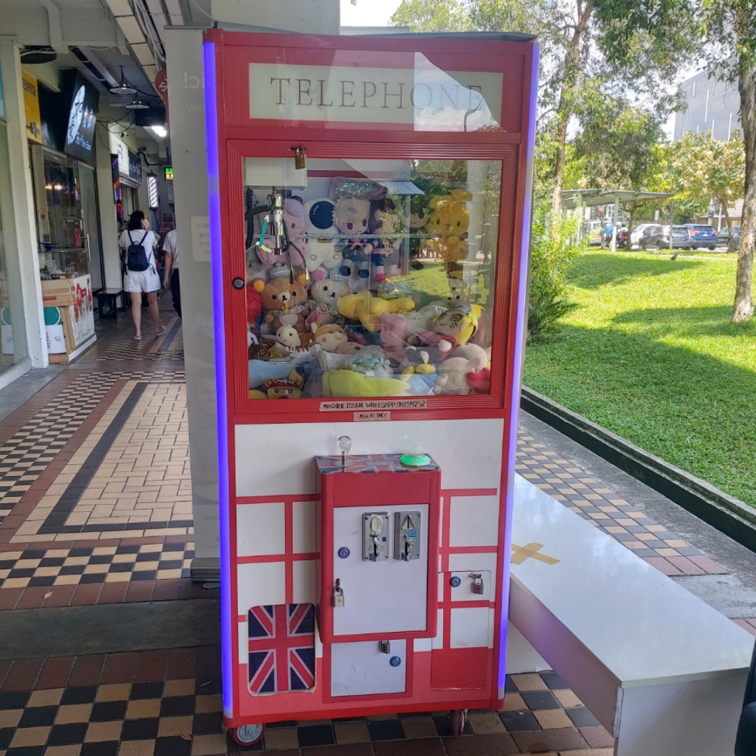 Claw machine for sale, Hobbies & Toys, Toys & Games on Carousell