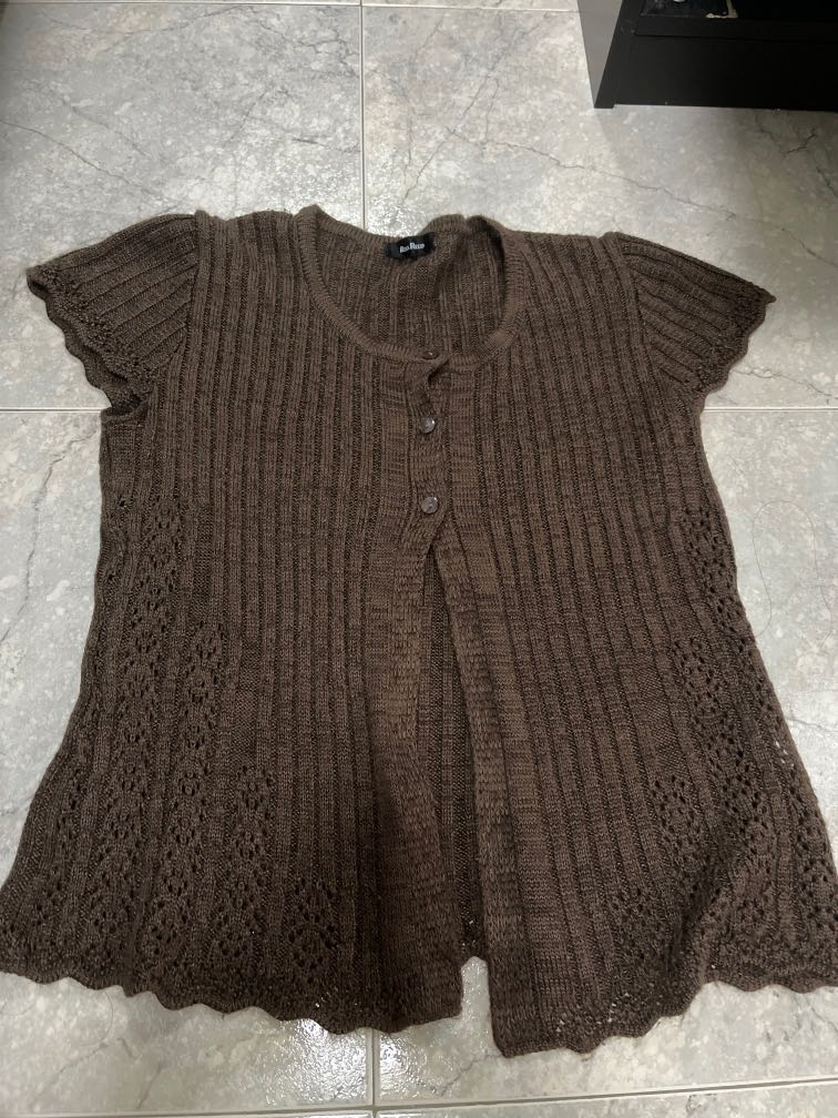 Cottagecore top, Women's Fashion, Tops, Shirts on Carousell
