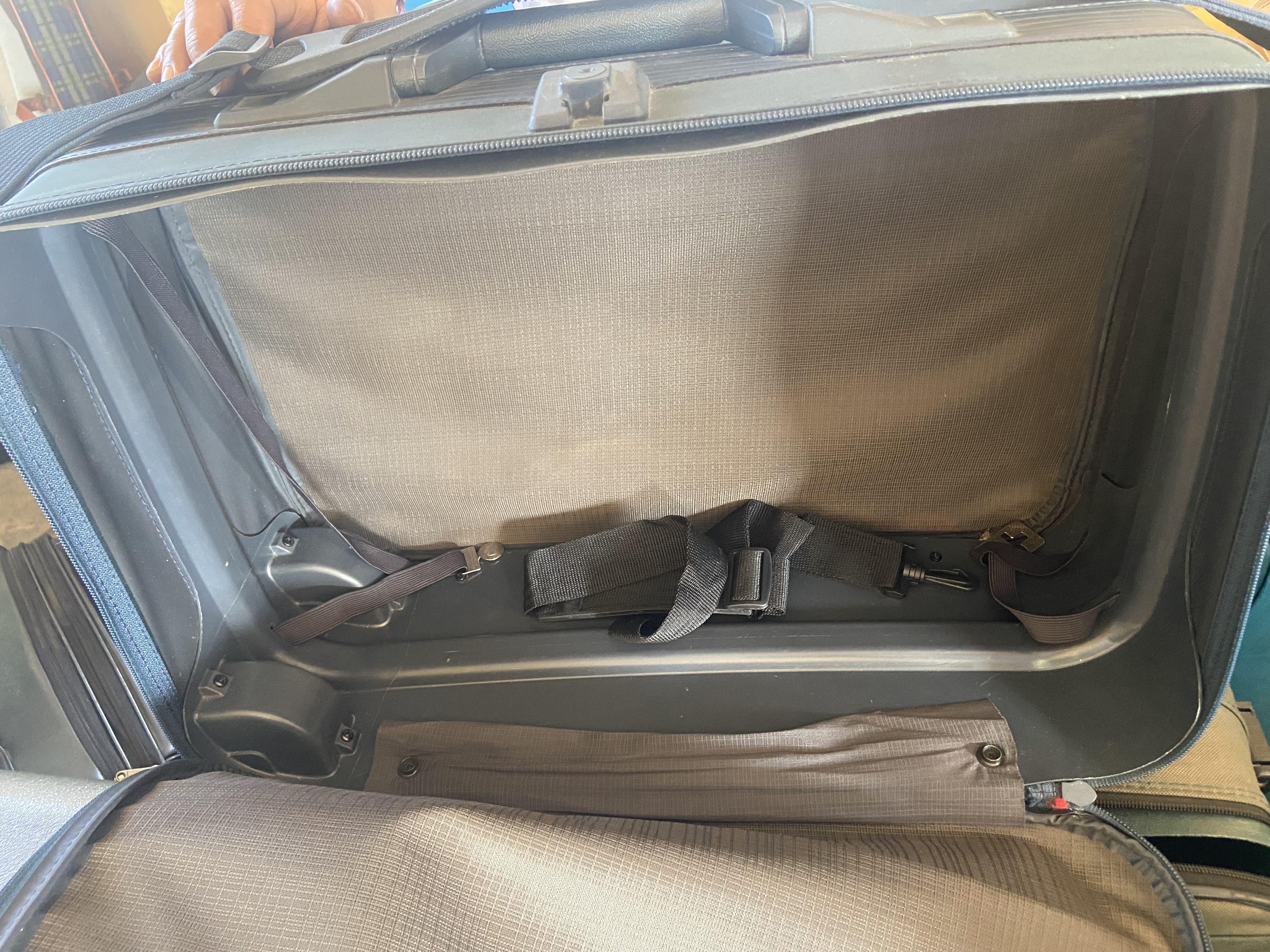 Delsey vintage carry-on malleta, Hobbies & Toys, Travel, Luggage on ...