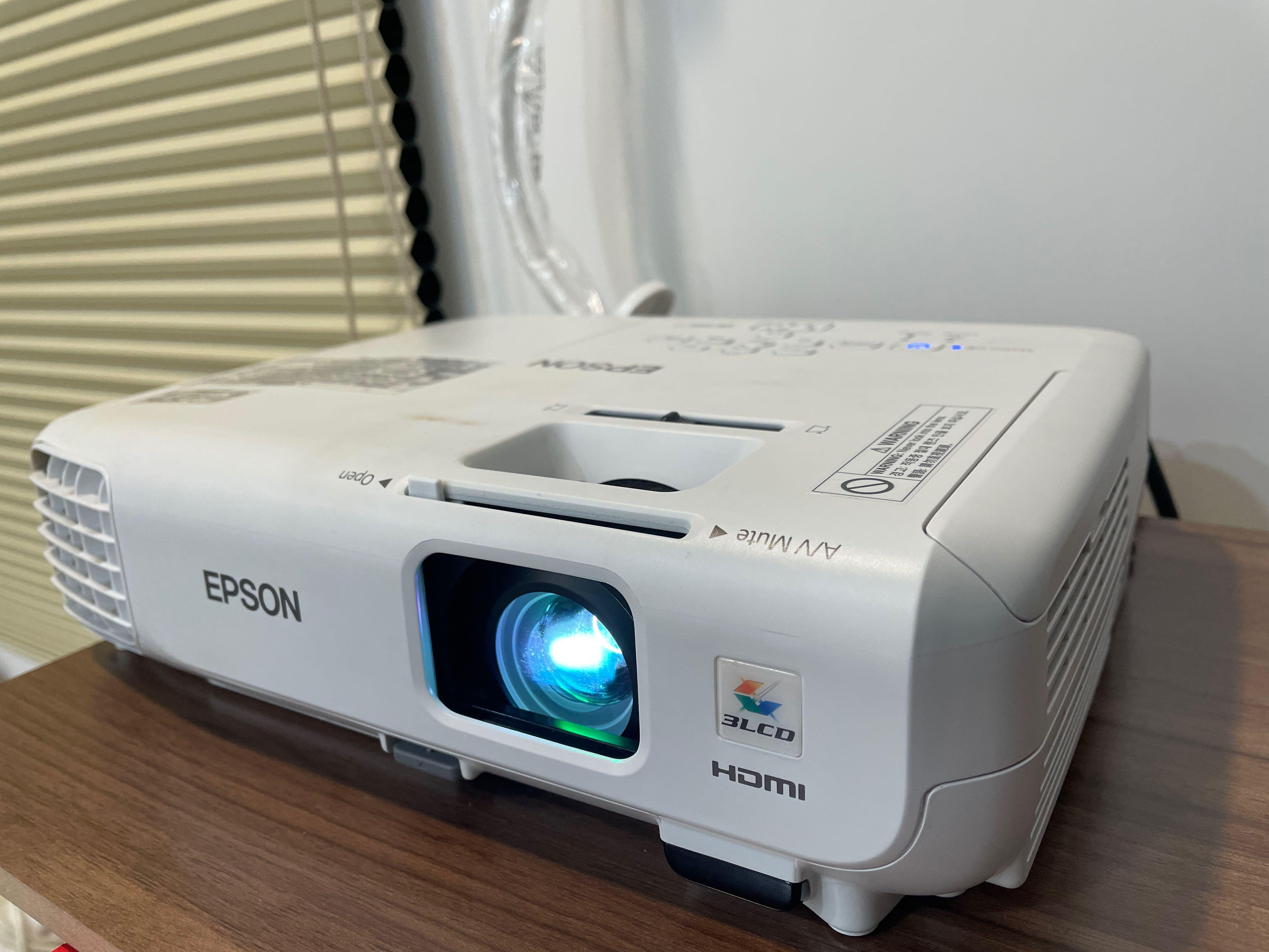 EPSON EB-X03 投影機 追劇神器 上課教材 上課教具 會議投影 電影, 電視及其他電器 , 電視及其他電器 , 投影機在旋轉拍賣