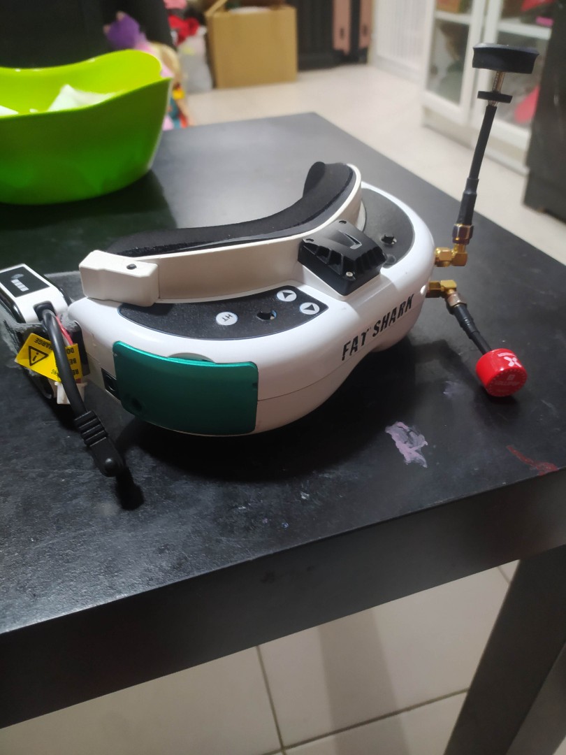 Fatshark dominator v3 fpv goggles, Photography, Drones on Carousell