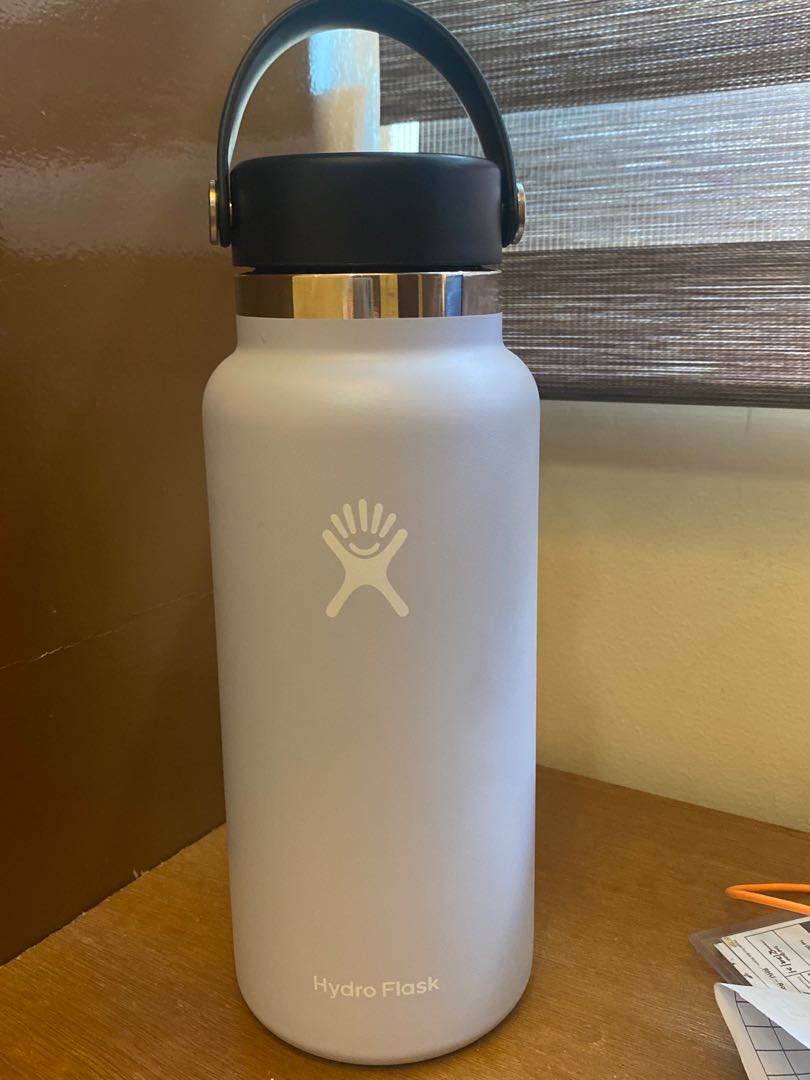 Hydroflask Fog 32oz, Food & Drinks, Beverages on Carousell