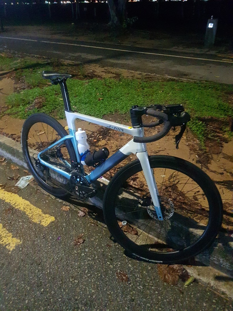 LOWERED PRICE GRAB QUICK JAVA FUOCO SHIMANO 105, Sports Equipment ...