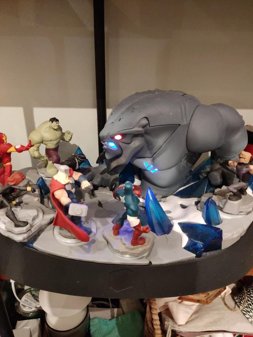 Marvel Avengers Limited Edition Disney Infinity Base, Hobbies & Toys ...