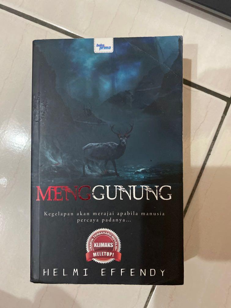 MENGGUNUNG : HELMI EFFENDY, Hobbies & Toys, Books & Magazines, Storybooks on Carousell