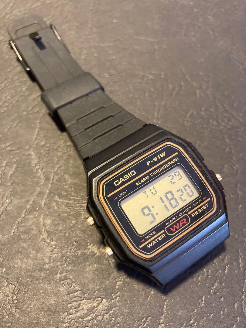 Rare Casio F-91W in gold/black, Men's Fashion, Watches & Accessories ...