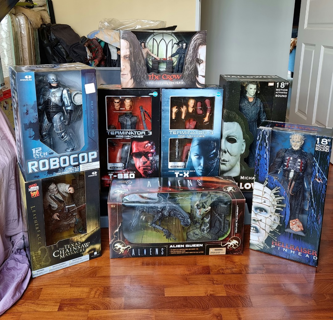 Terminator 3 Rise of the Machine - T-850, T-X, The Crow Reflections ...