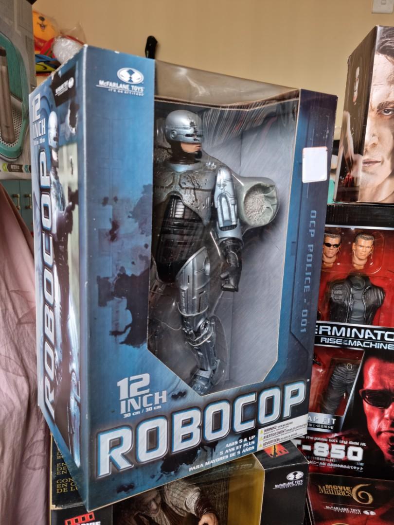 Terminator 3 Rise of the Machine - T-850, T-X, The Crow Reflections ...