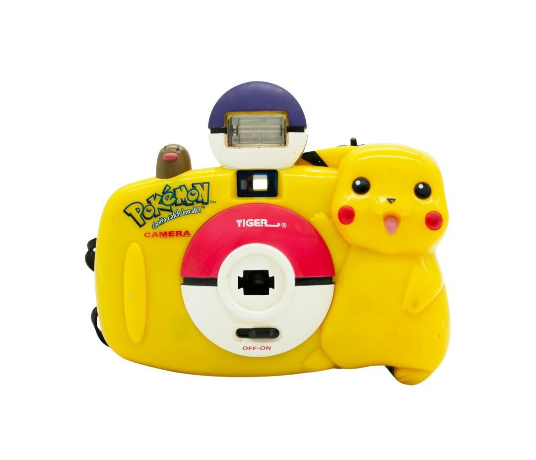 1999 Nintendo Pokemon Pikachu Camera 絕版比卡超相機, 攝影器材, 相機 - Carousell