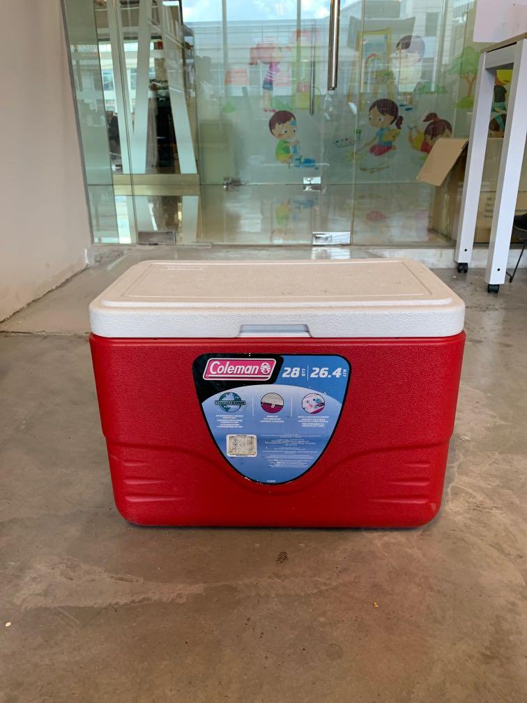 Coleman ice box 26.4 litres, TV & Home Appliances, Other Home ...