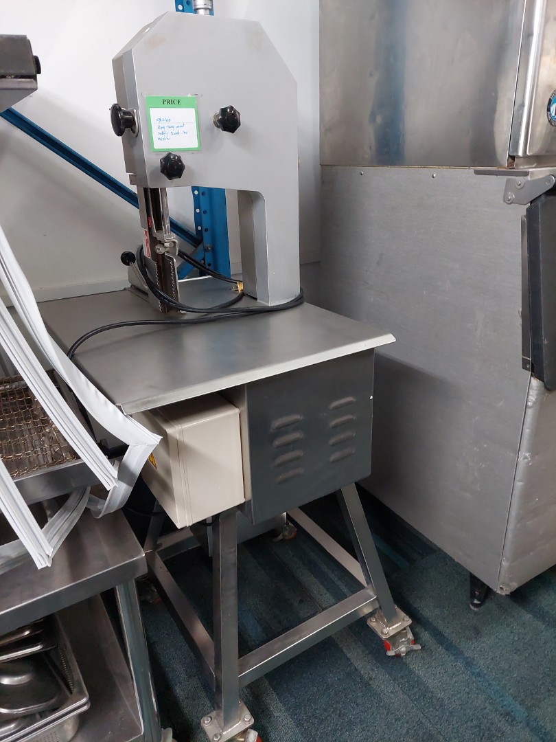 Hong Teng Meat Cutting Bond Saw Machine, TV & Home Appliances, Kitchen ...
