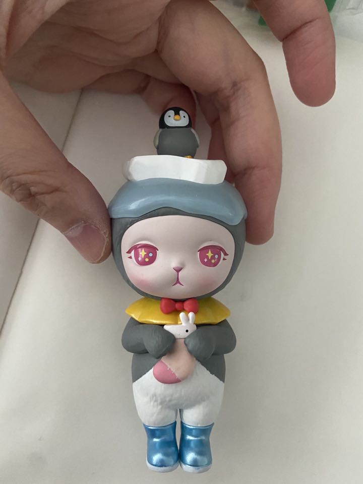 (Limited version) Popmart bunny Christmas 2019 penguin, Hobbies & Toys ...