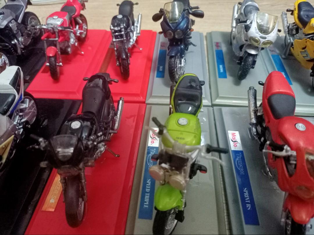 Maisto motor motorcycle toy collection display set, Hobbies & Toys ...