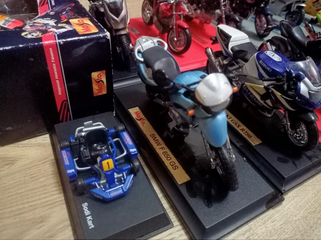 Maisto motor motorcycle toy collection display set, Hobbies & Toys ...