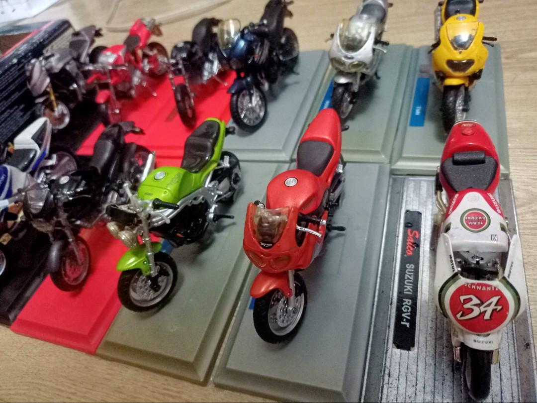 Maisto motor motorcycle toy collection display set, Hobbies & Toys ...