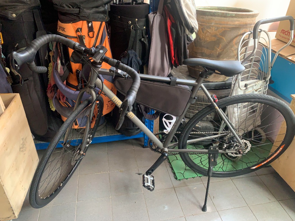 Maxcom Road Bike, Sports Equipment, Bicycles & Parts, Bicycles on Carousell