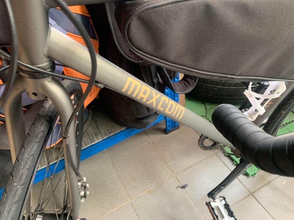 Maxcom Road Bike, Sports Equipment, Bicycles & Parts, Bicycles on Carousell