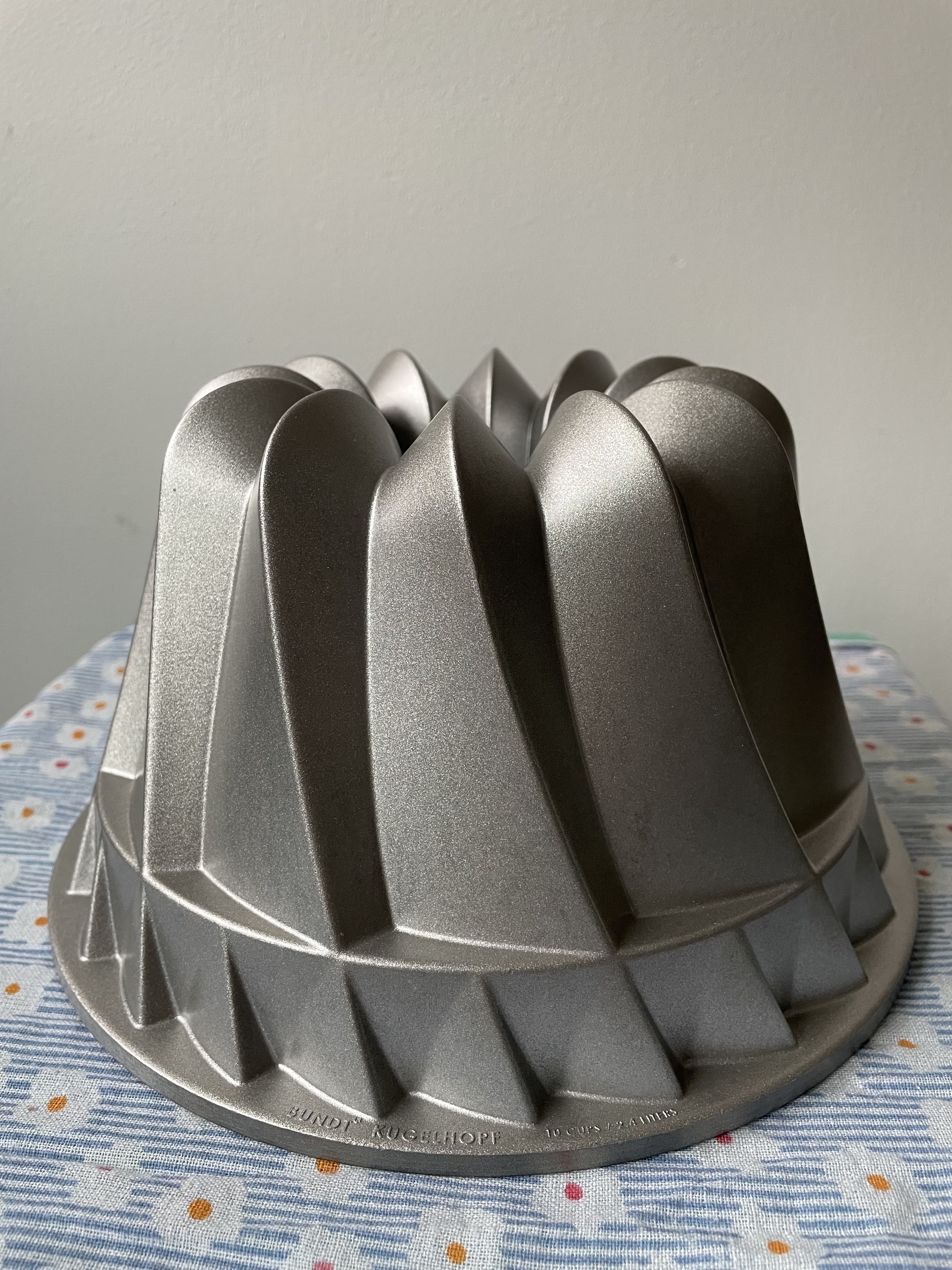 Nordic Ware Kugelhopf Bundt Cake Pan, Furniture & Home Living ...