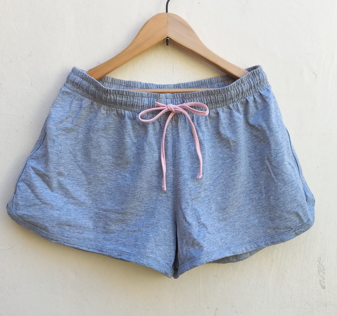 SARFRAN GARTERIZED SHORT, Women's Fashion, Bottoms, Shorts on Carousell