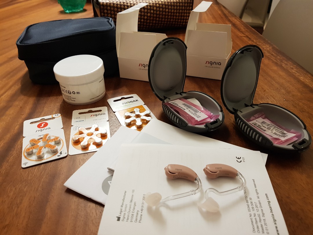 Siemens Signia 13P NX hearing Aid in perfect condition, Health ...
