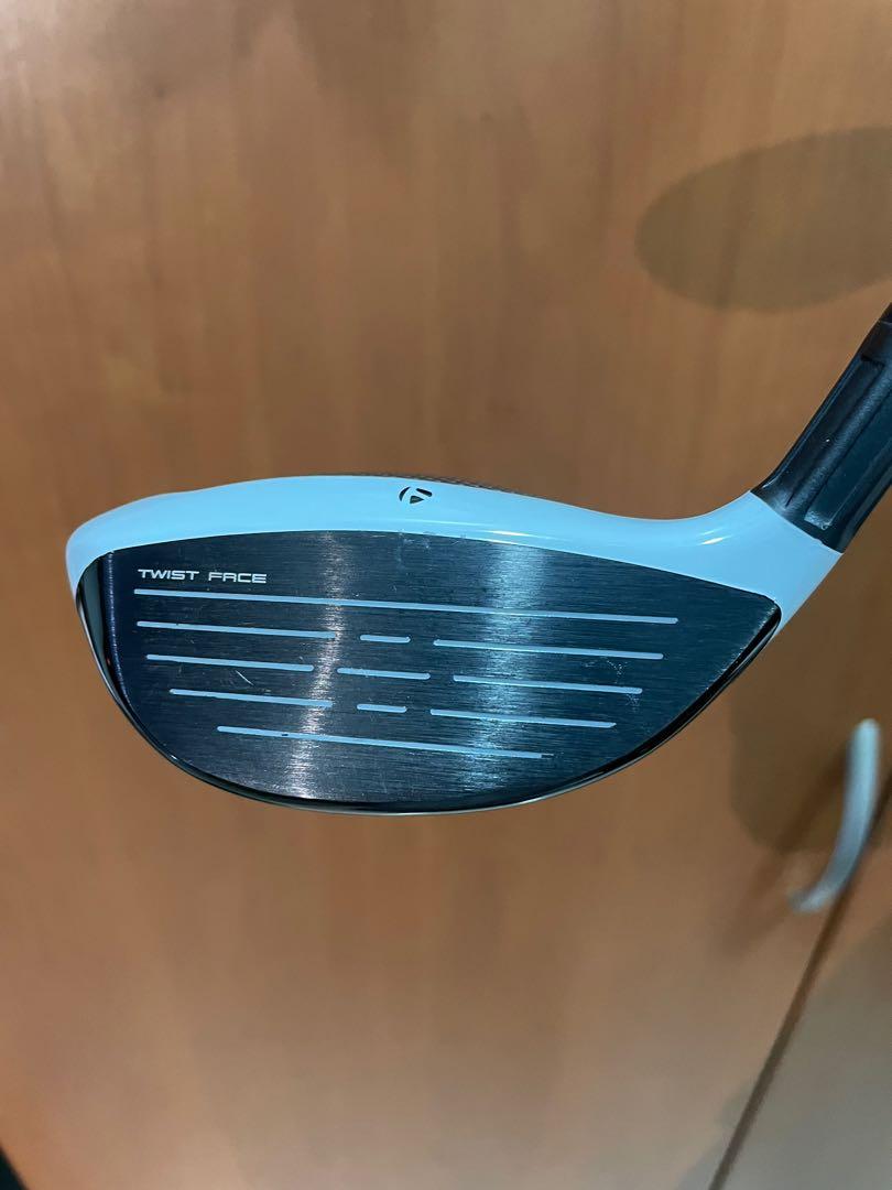 Taylormade SIM Max 3W, Sports Equipment, Sports & Games, Golf on Carousell