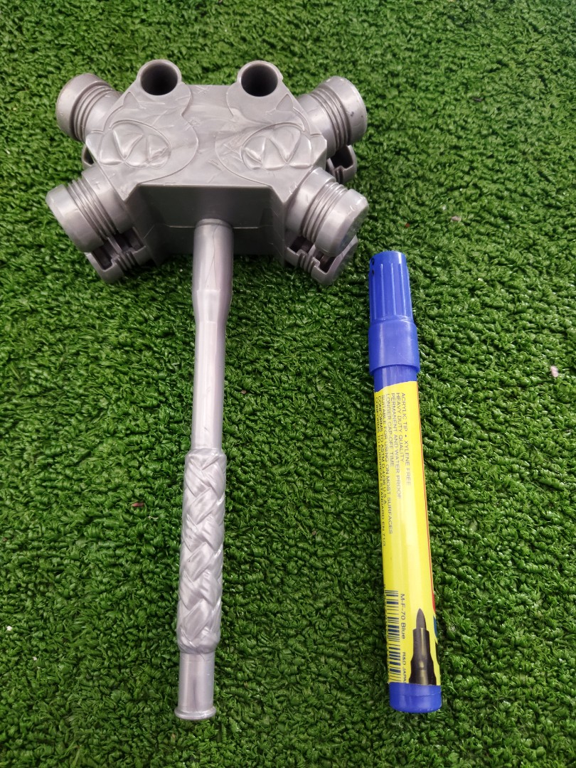 Thor Ragnarok hulk hammer, Hobbies & Toys, Collectibles & Memorabilia ...