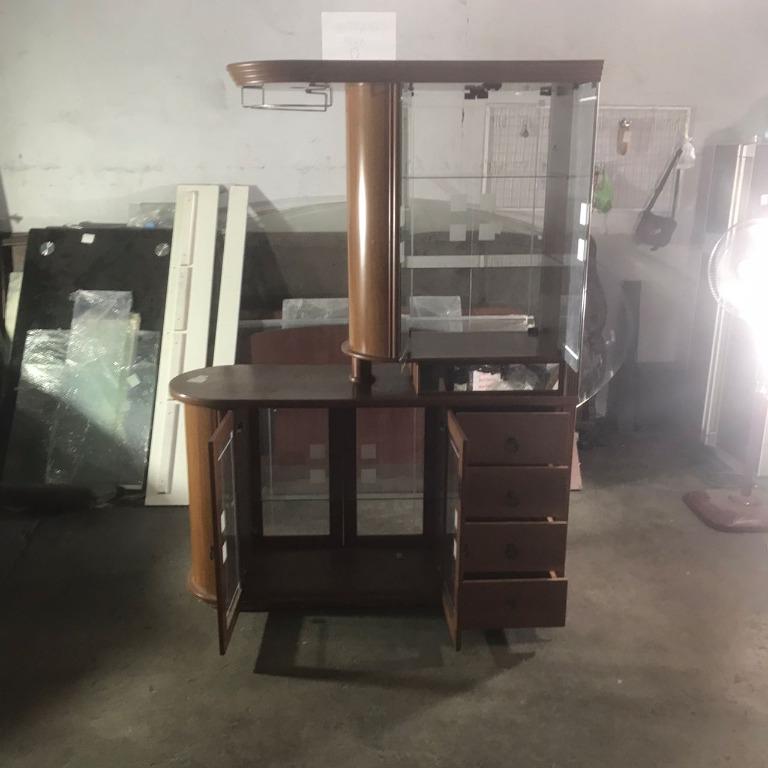 Big Wooden Display Cabinet / Kabinet Paparan Kayu Besar, Furniture ...