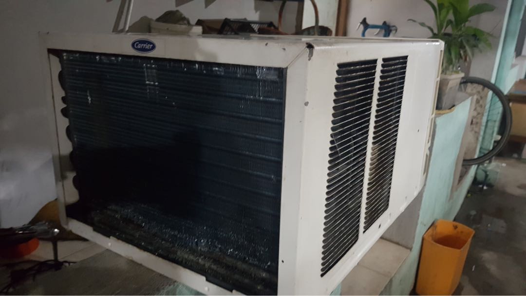 Carrier 1Hp Window Type Aircon, TV & Home Appliances, Air Conditioning ...