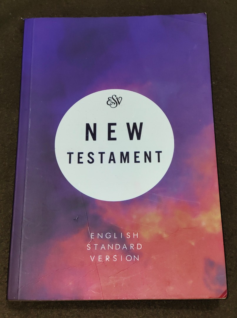 English Standard Version (New Testament Only), Hobbies & Toys, Books ...